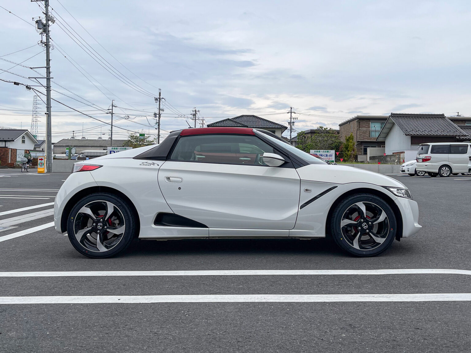 【S660に】ストリート最強スポーツタイヤ ADVAN NEOVA AD09【レビュー】 - 白いポルシェと白い軽オープンカーのカーライフ